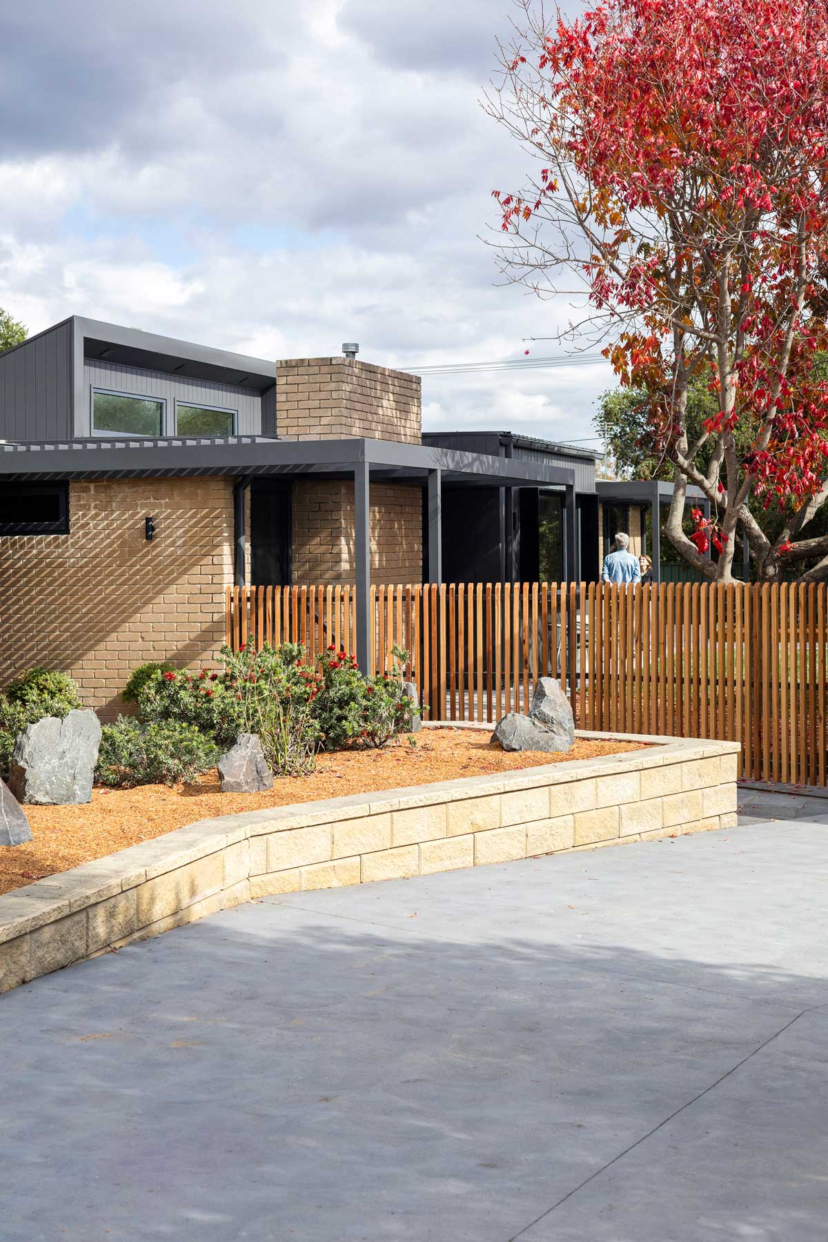 Poptop House - Neighbourhood Architecture